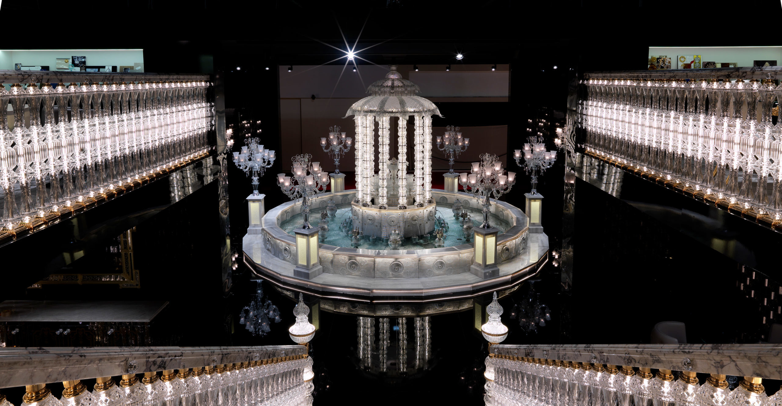 Royal Palace Fountain - iDogi