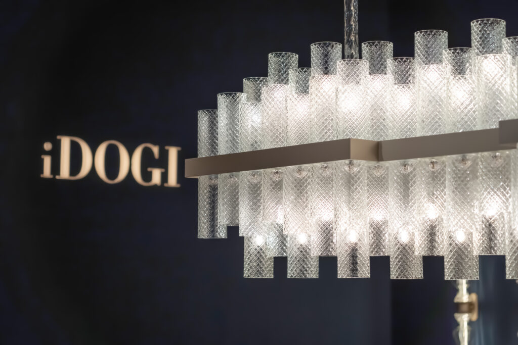 Manhattan Chandelier - iDogi